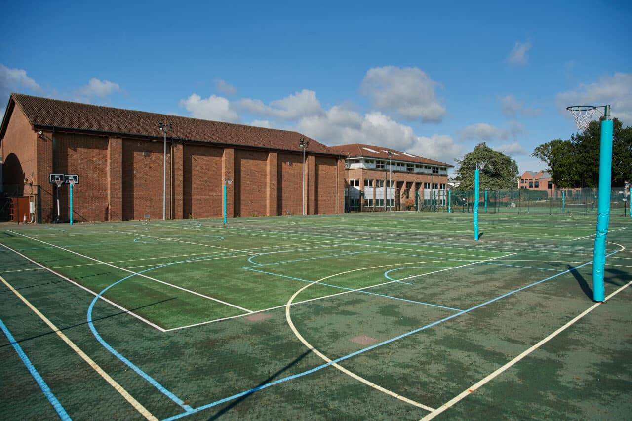 Our campus and facilities | Habs Girls