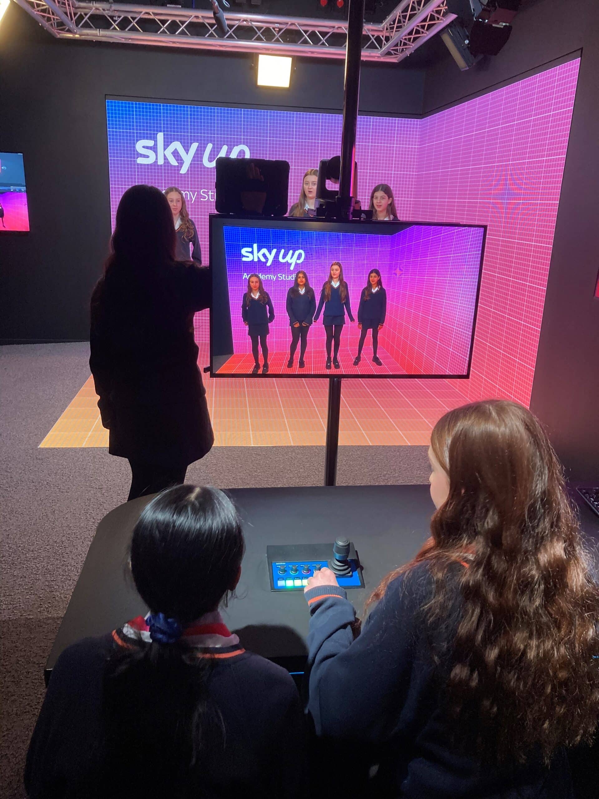 Drama and Creative Writing Scholars explore the magic of film at Sky ...